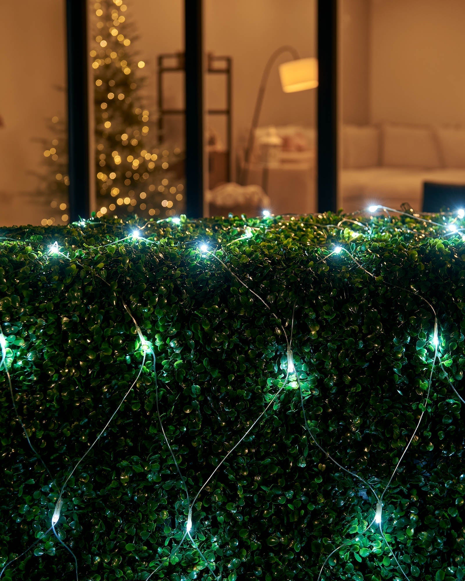 Home Series Connectable Net Lights, White – We R Christmas