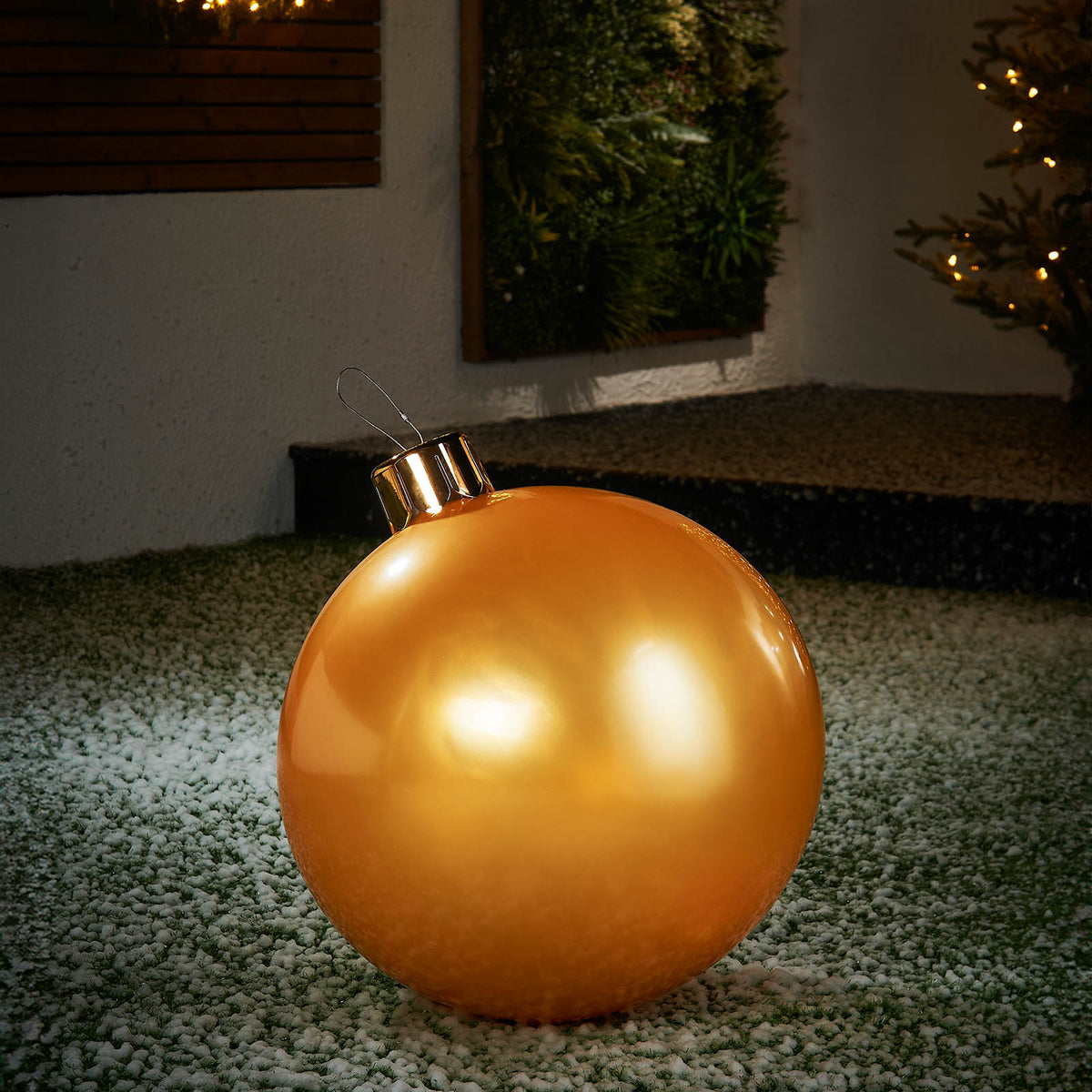 Inflatable Christmas Bauble – We R Christmas