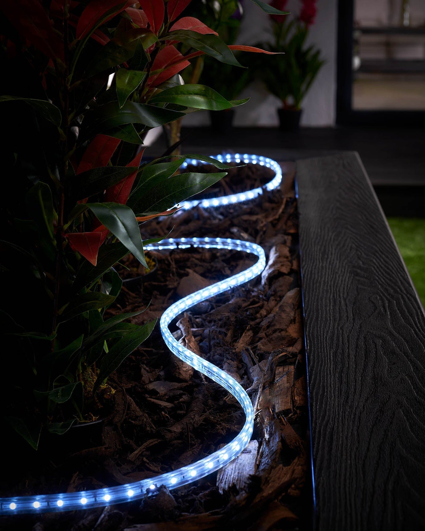 Pro Series Connectable Strip Light, Made to Measure, White – We R Christmas