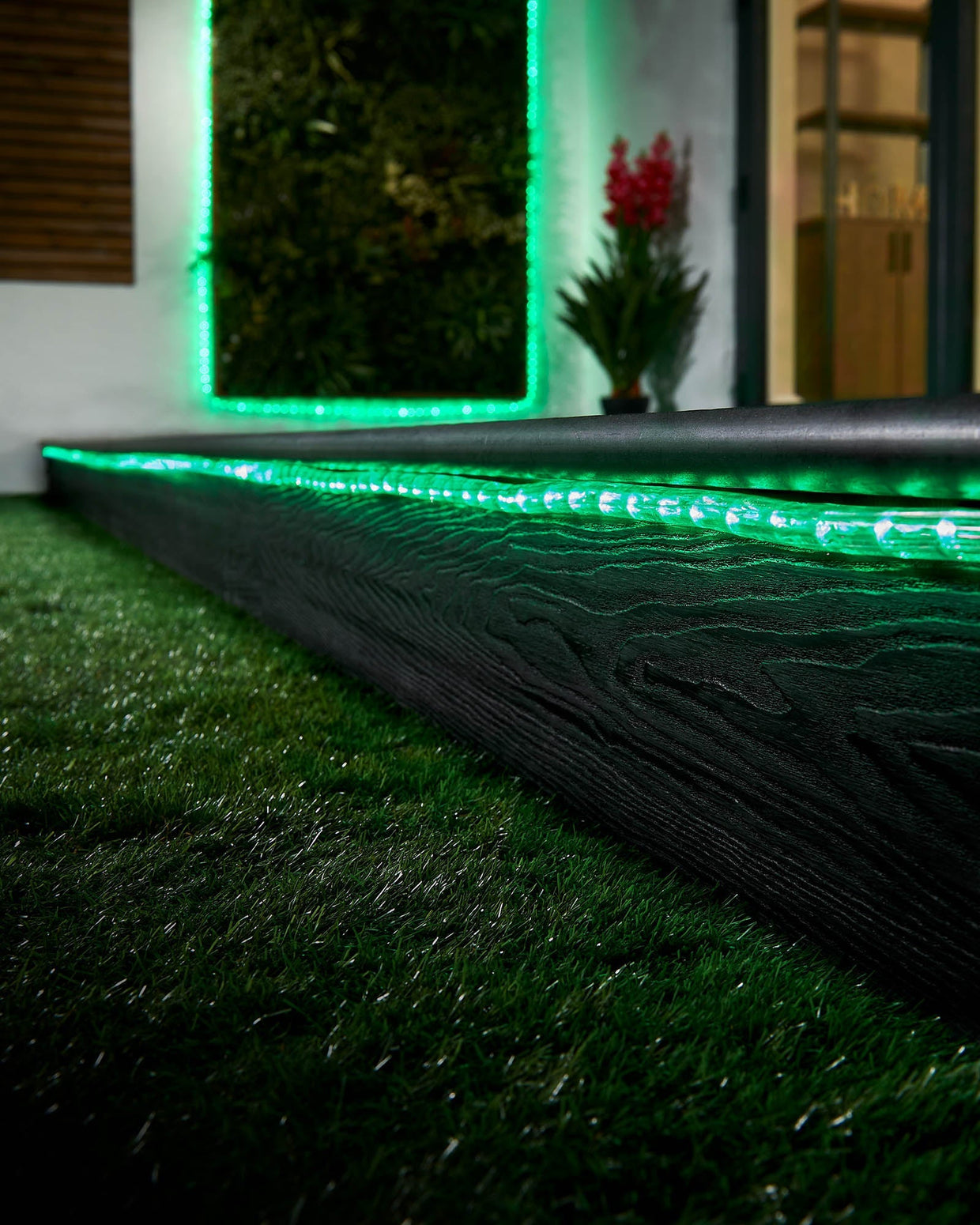 Pro Series Connectable Rope Light, Made to Measure, Green – We R Christmas
